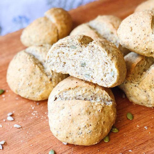Multigrain Dinner Rolls | Pastry Madness