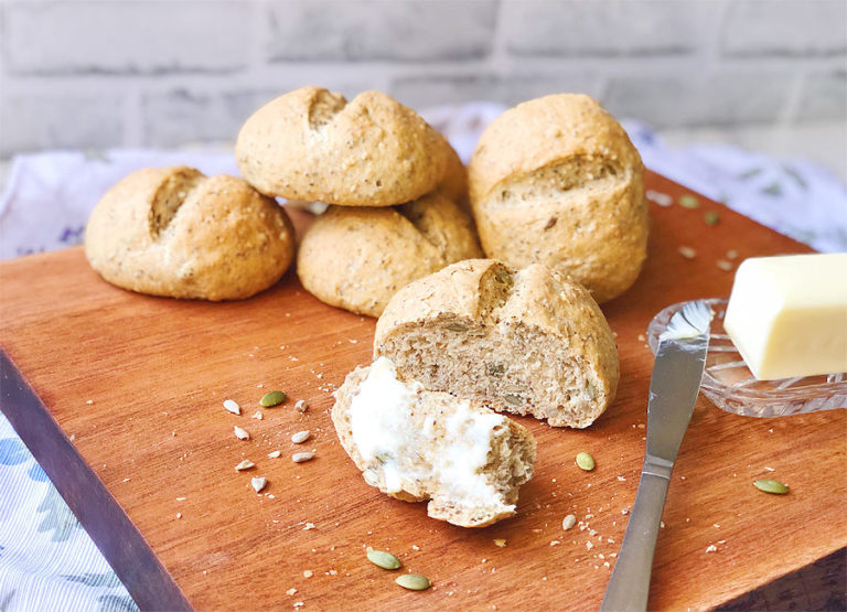 Multigrain Dinner Rolls | Pastry Madness
